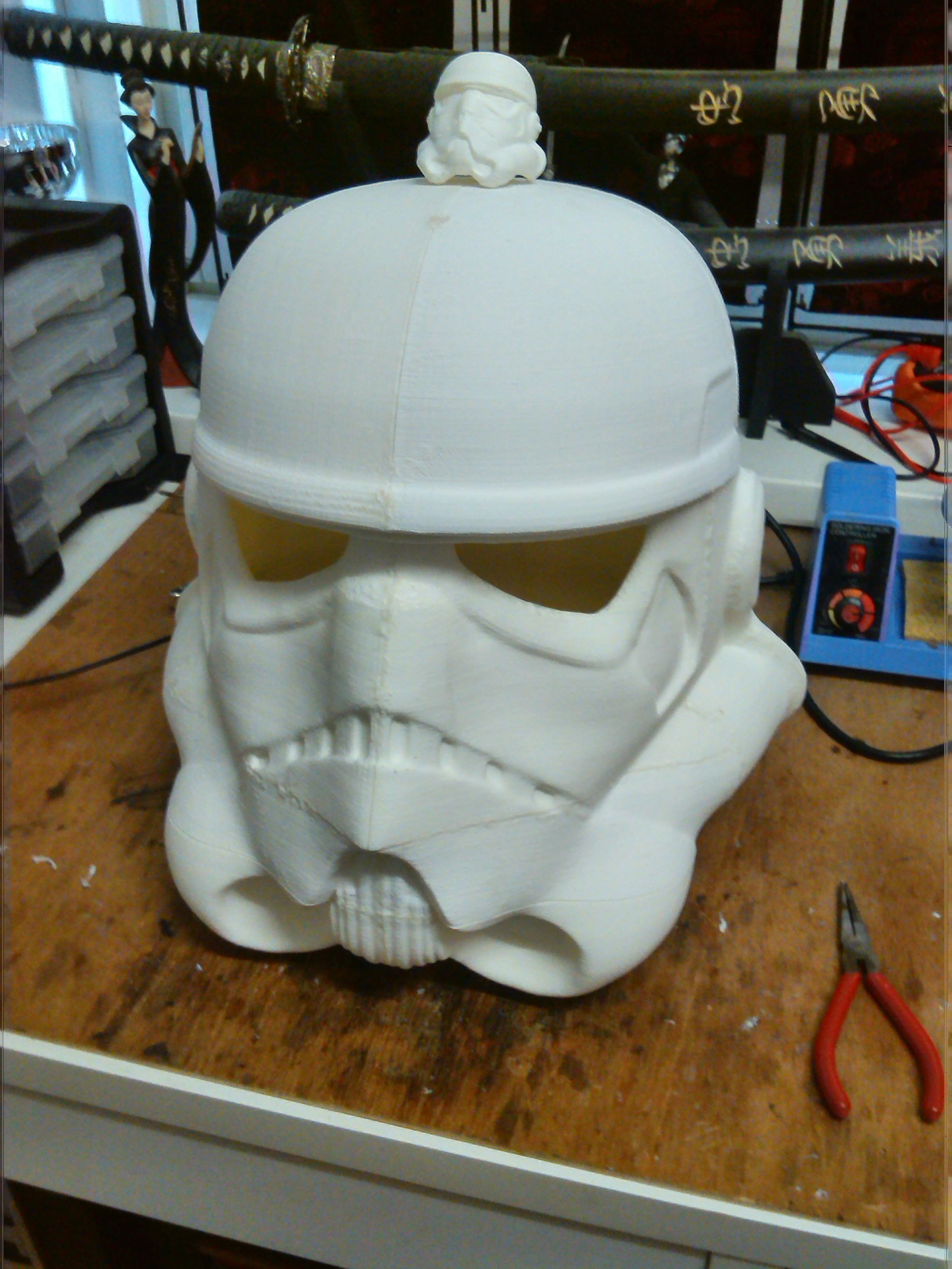 Impression 3D Casque de StormTrooper taille réelle (portable ...